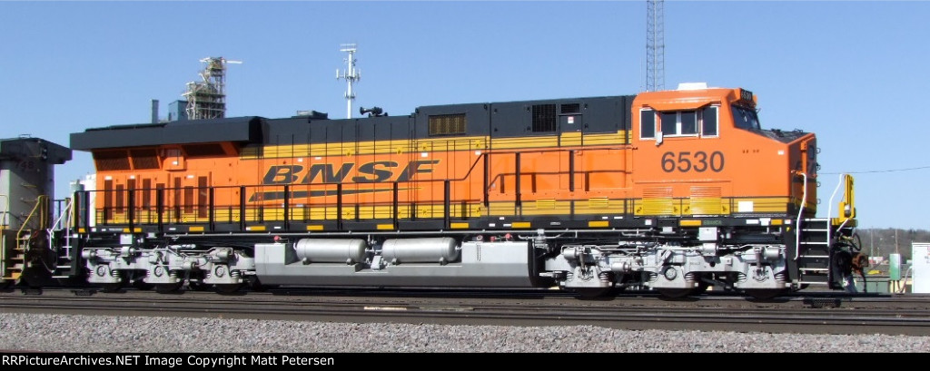 BNSF 6530
